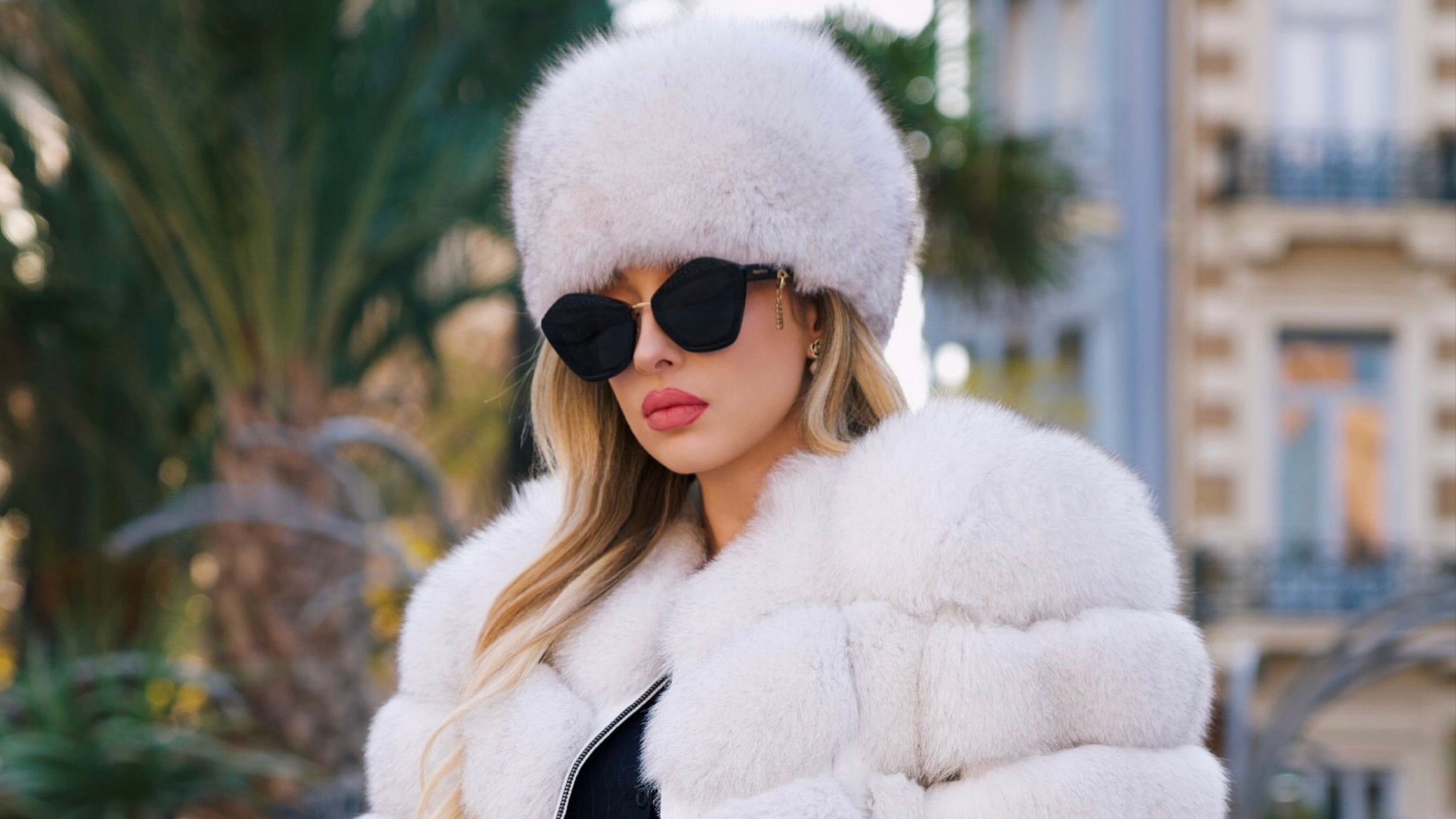 Căciuli din Blană pentru Femei | MAREUS