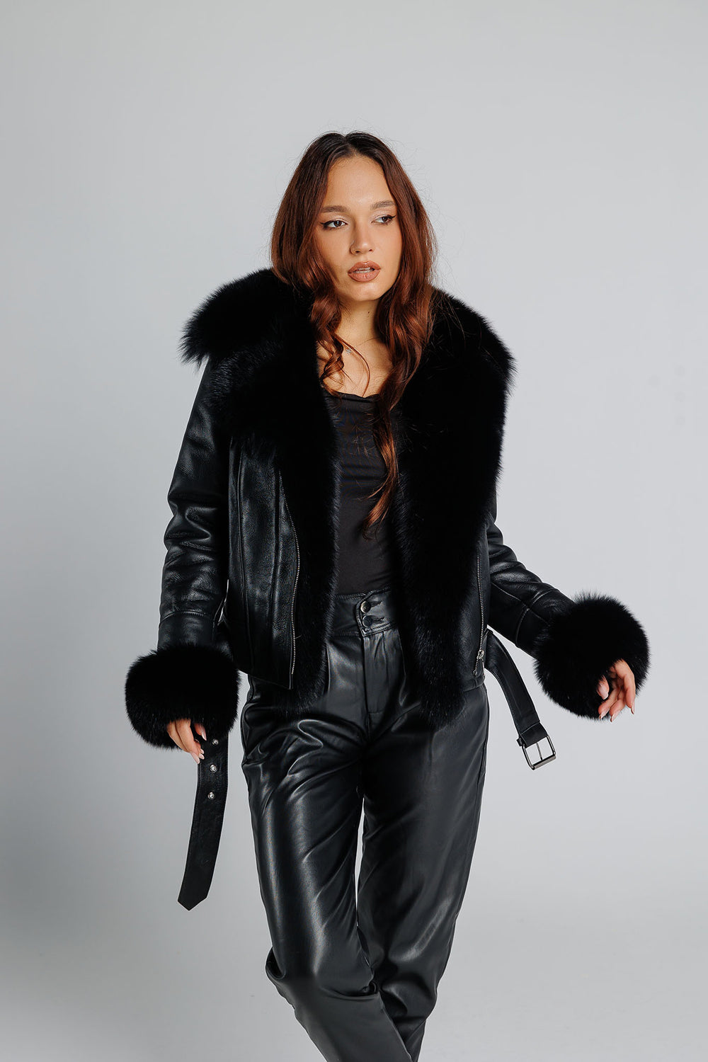 Cojoc din Piele și Blană Naturală de Miel, Guler și Manșete din Blană